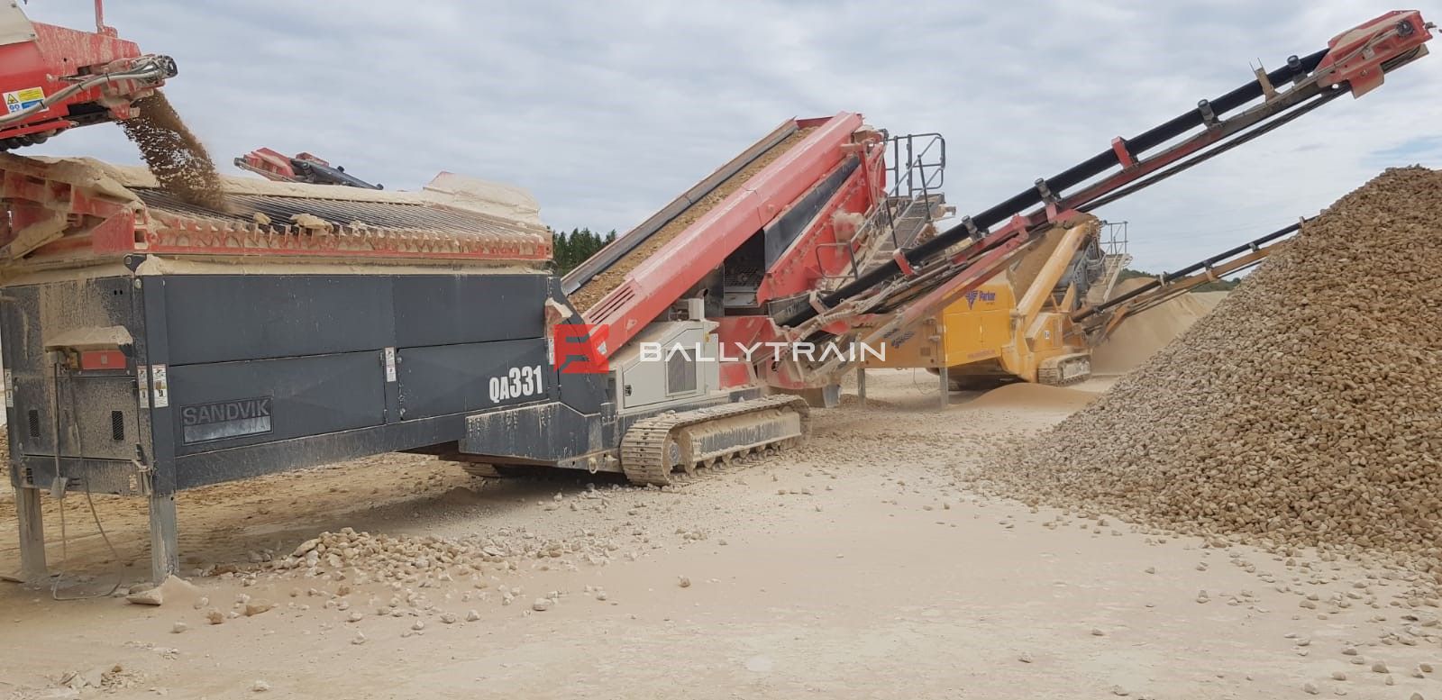 Sandvik QA331 Screener, Mobile Screener for sale, Sandvik QA331