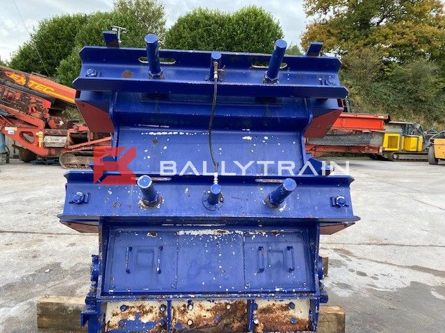 Krupp Hazemag APP 1013 NG Impactor for sale, static impact crusher box