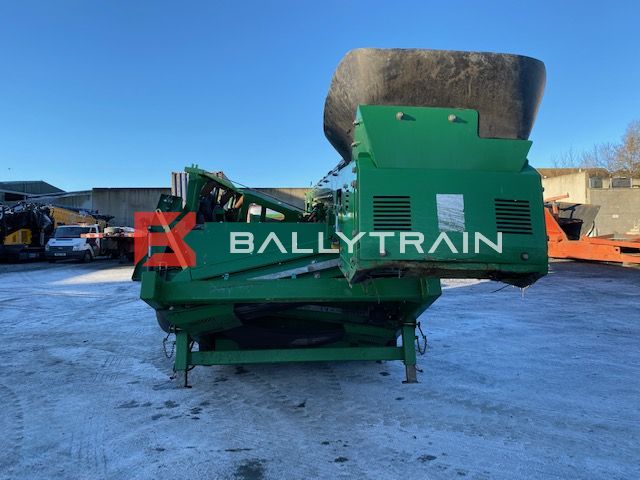 McCloskey Screening and Recirculating System for sale, Recirc