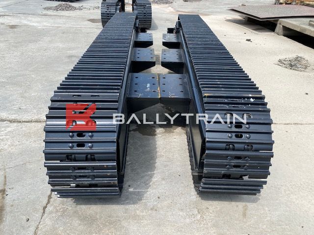 Strickland DL38 Undercarriage Track Set for sale, New Tracks