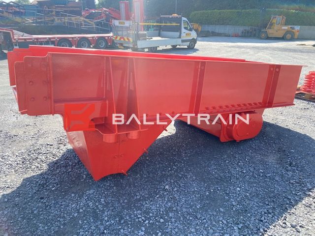Sandvik QJ341 Grizzly Feeder for sale, used vibrating feeder